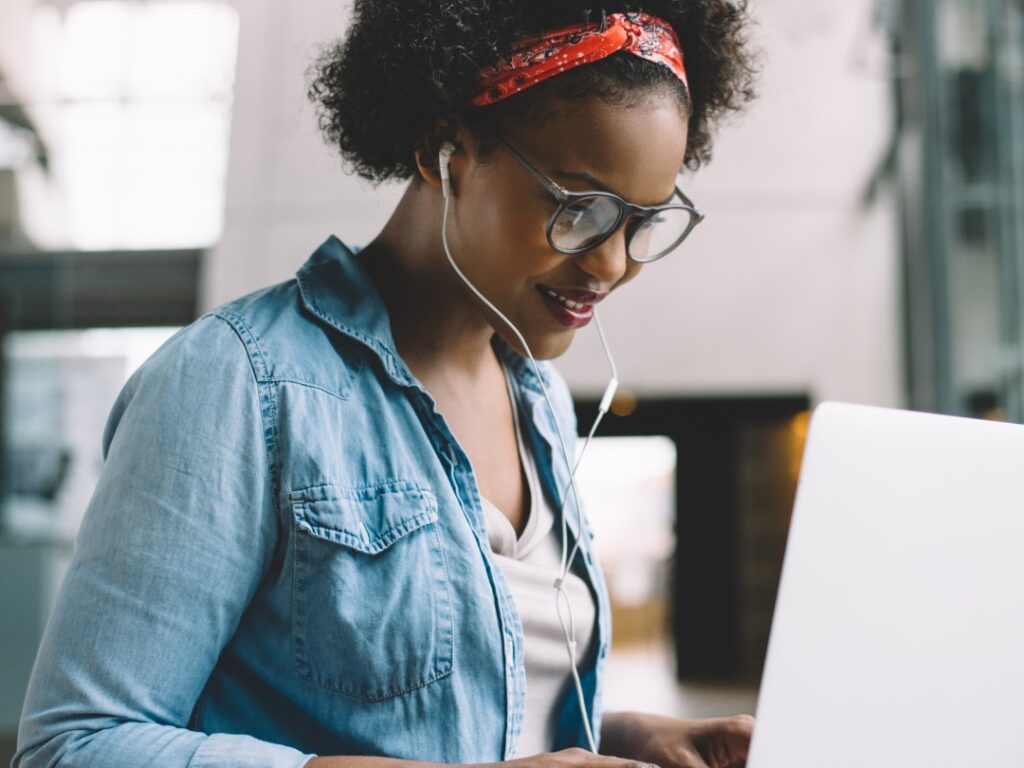 How to Use Silence in Coaching - Coaching Outside the Box